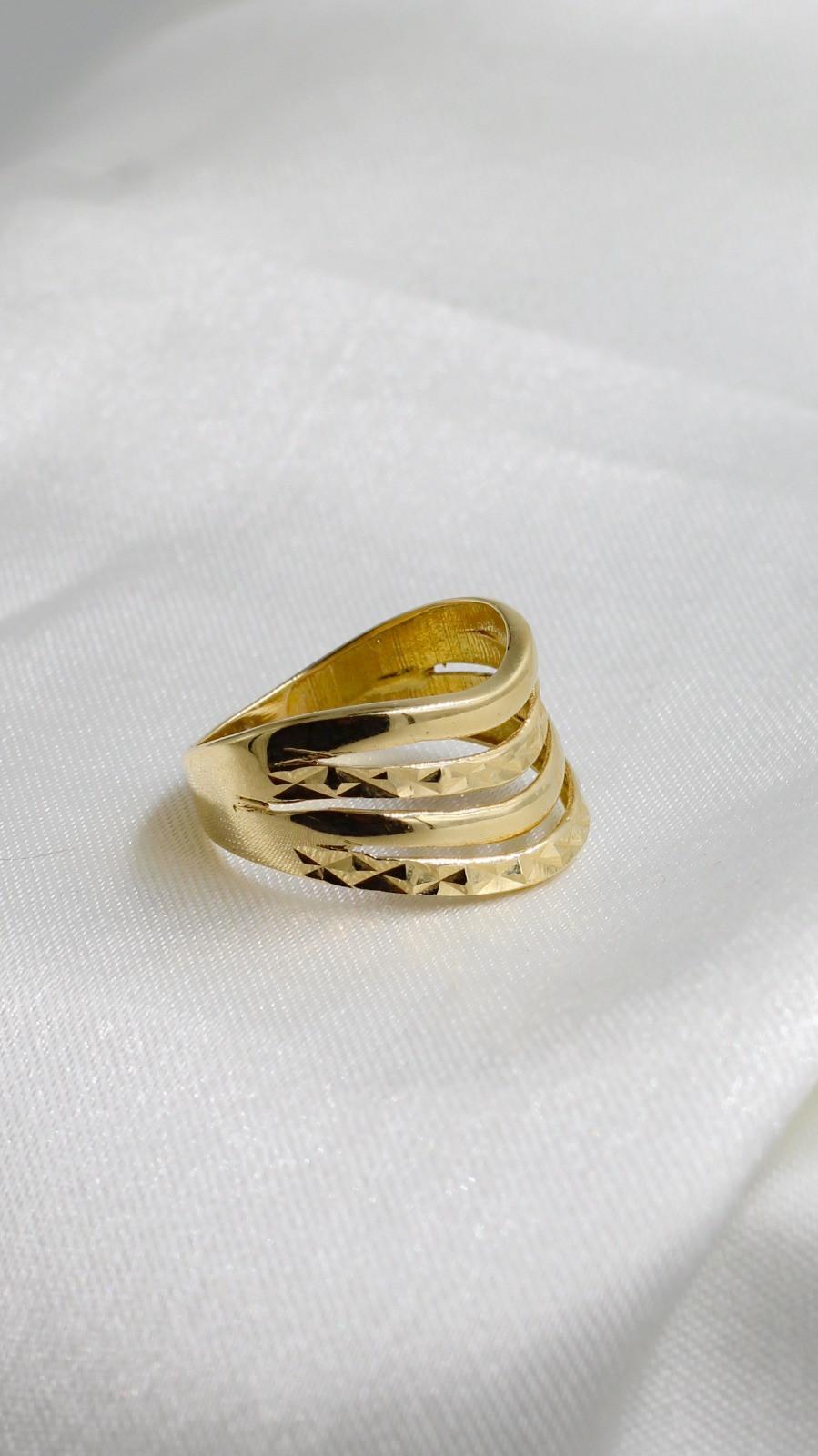 btc goldREAL GOLD RING 18K (SIZE: 5.5)